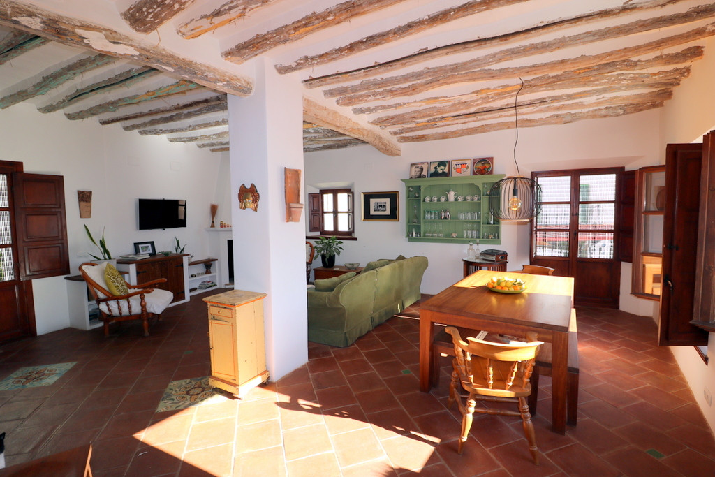 NEW: Beautifully restored Andalusian village house in Saleres – At Home ...